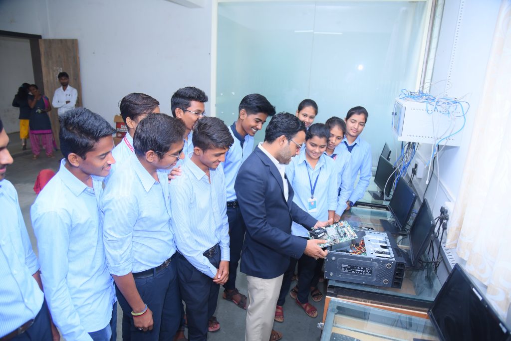 Laboratories Computer – Matoshri Institute of Technology
